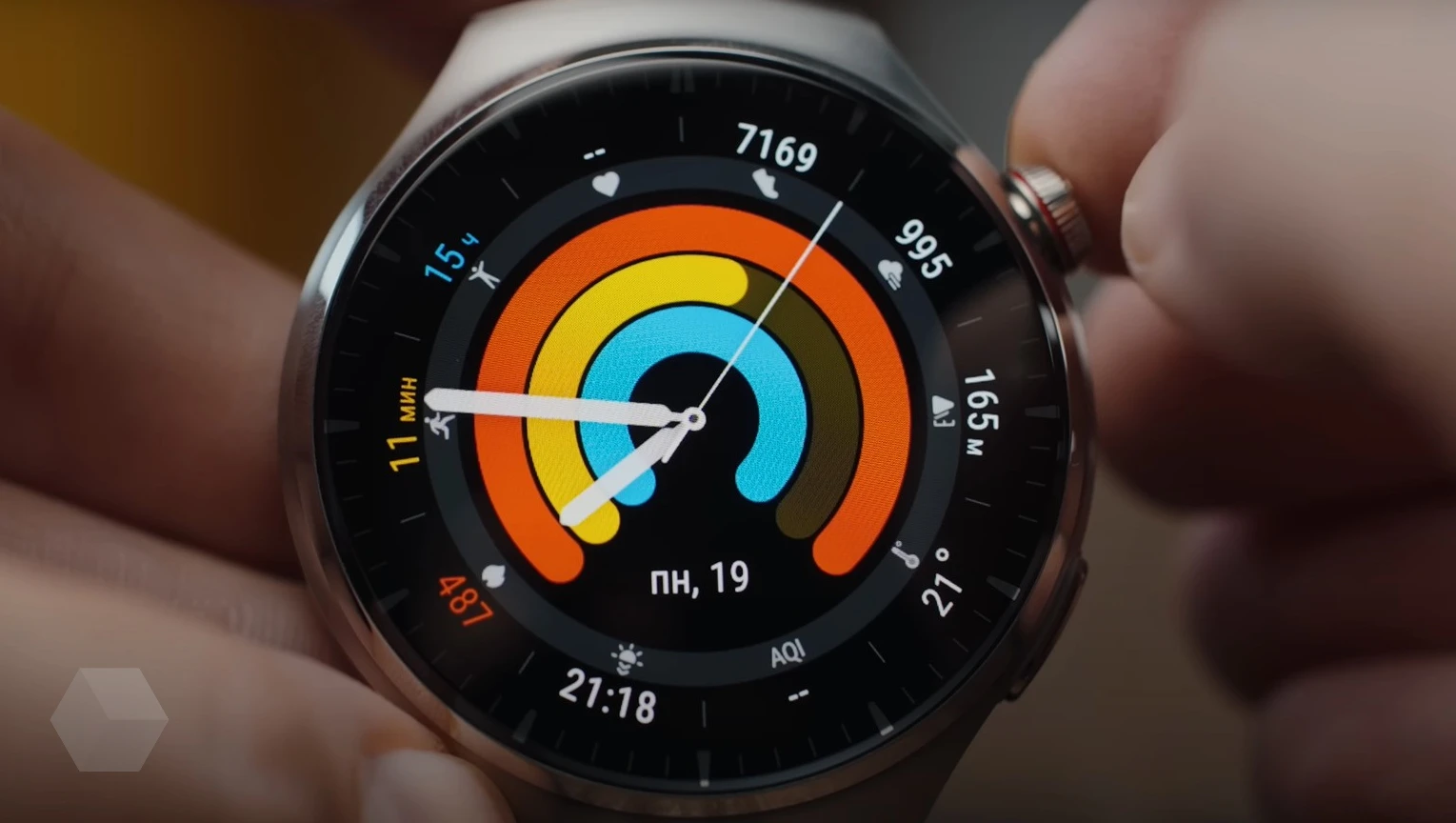 Обзор Huawei Watch 4 Pro: сахар не измеряют, но часы всё равно классные ...