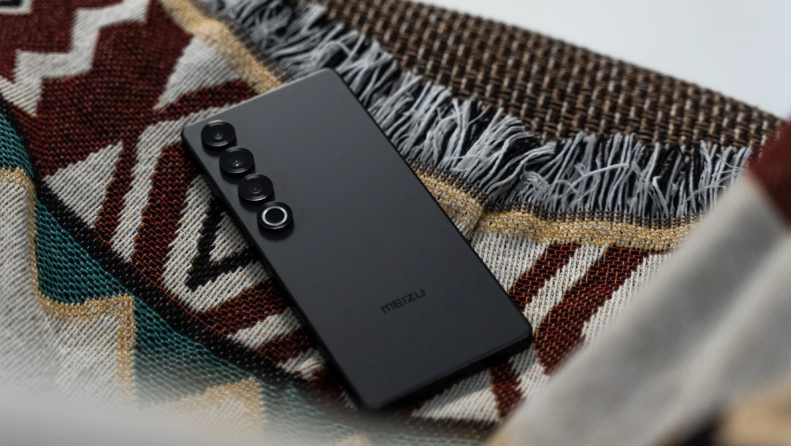 Источник: Meizu готовит ИИ-смартфон среднего класса - Rozetked.me